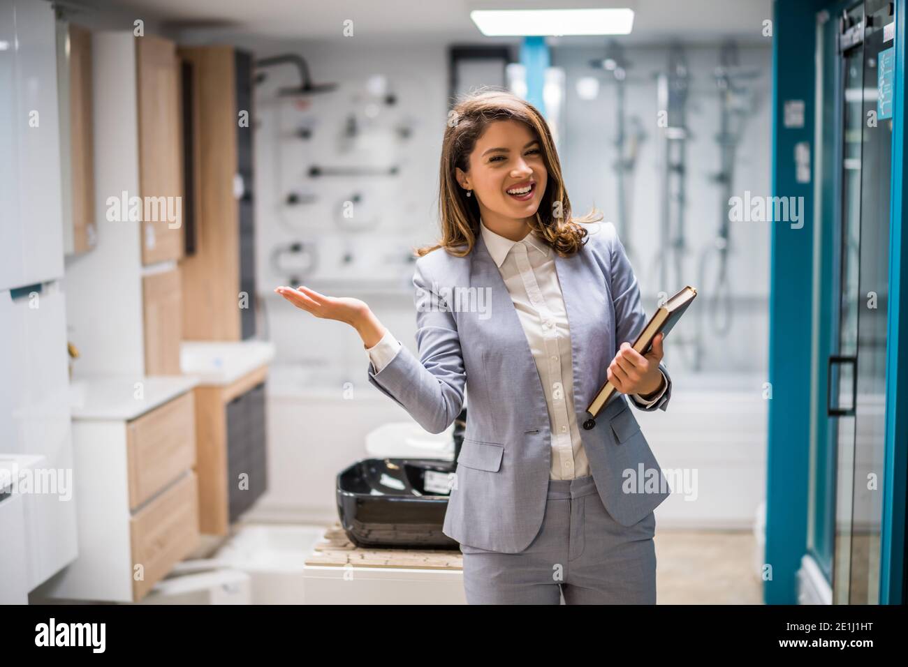Salesperson presenting hi-res stock photography and images - Alamy
