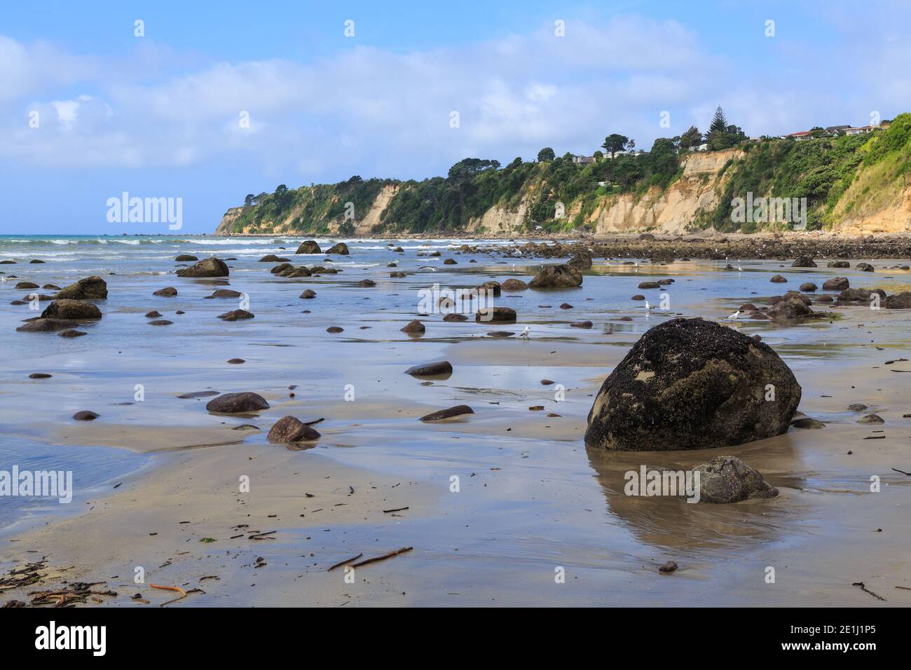 Strewn sand hi-res stock photography and images - Alamy