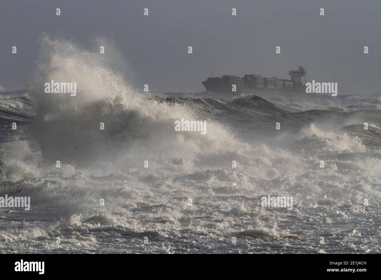 Sailing ship breaking waves hi-res stock photography and images - Alamy