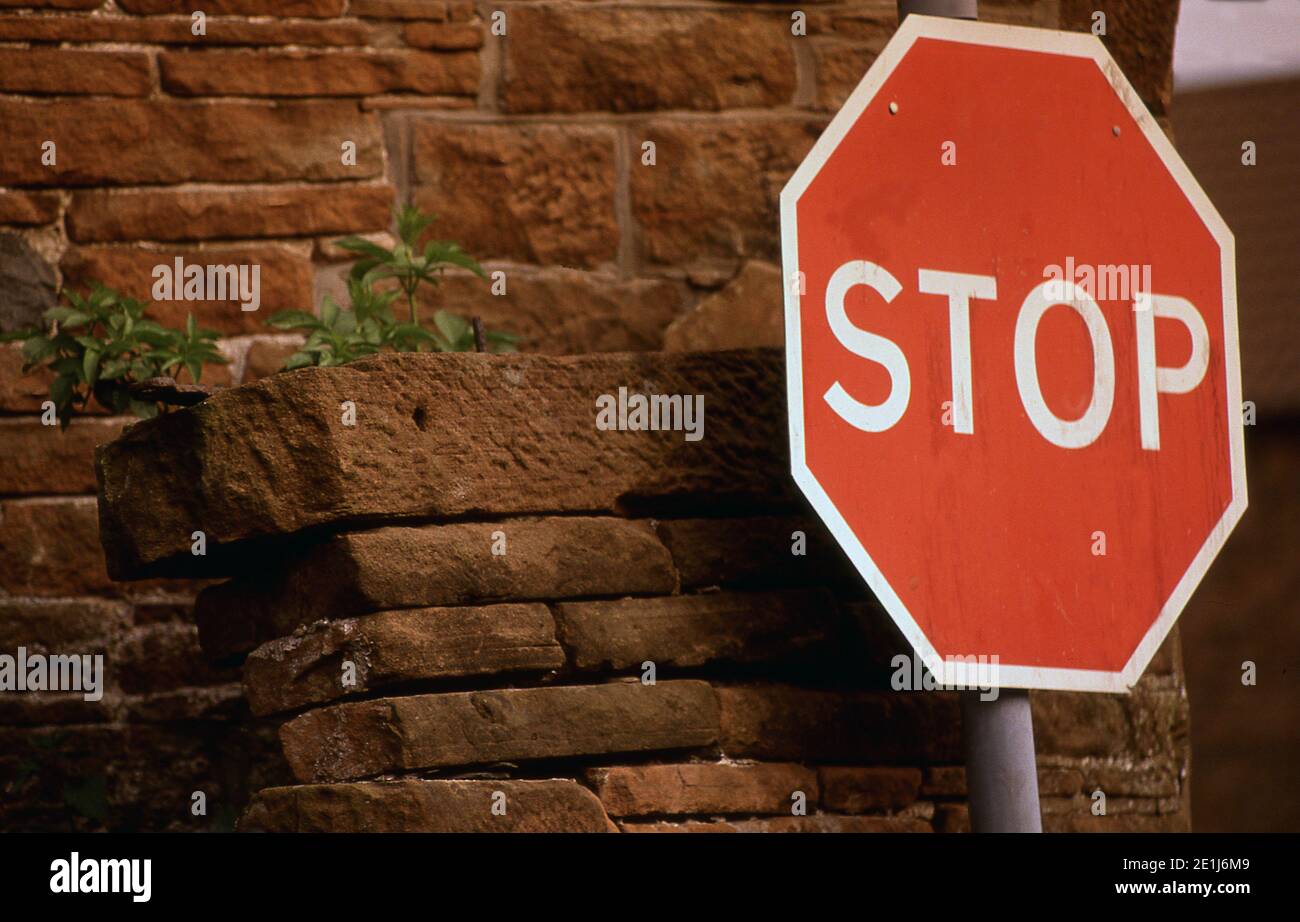 Rural Road Signs High Resolution Stock Photography and Images - Alamy