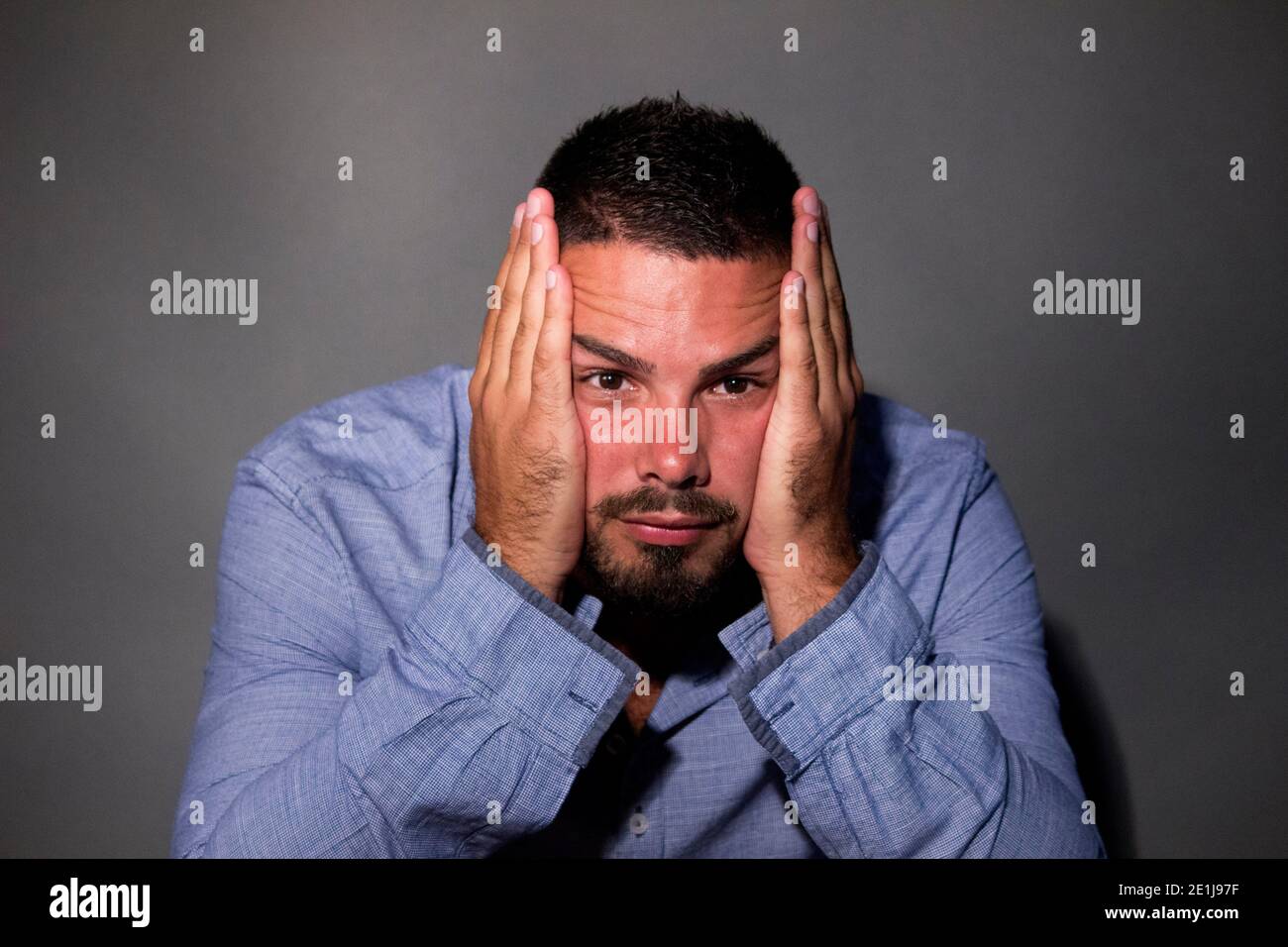 Facial expressions worried hi-res stock photography and images - Alamy