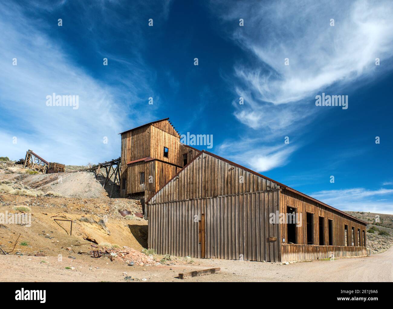 Mill building, Silver Mine, Berlin ghost town, Berlin-Ichthyosaur State ...