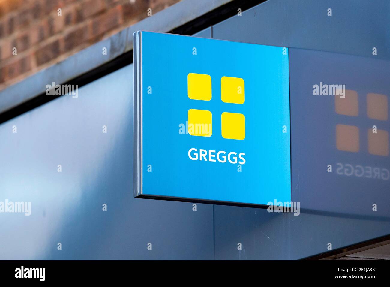 Greggs store hi-res stock photography and images - Alamy