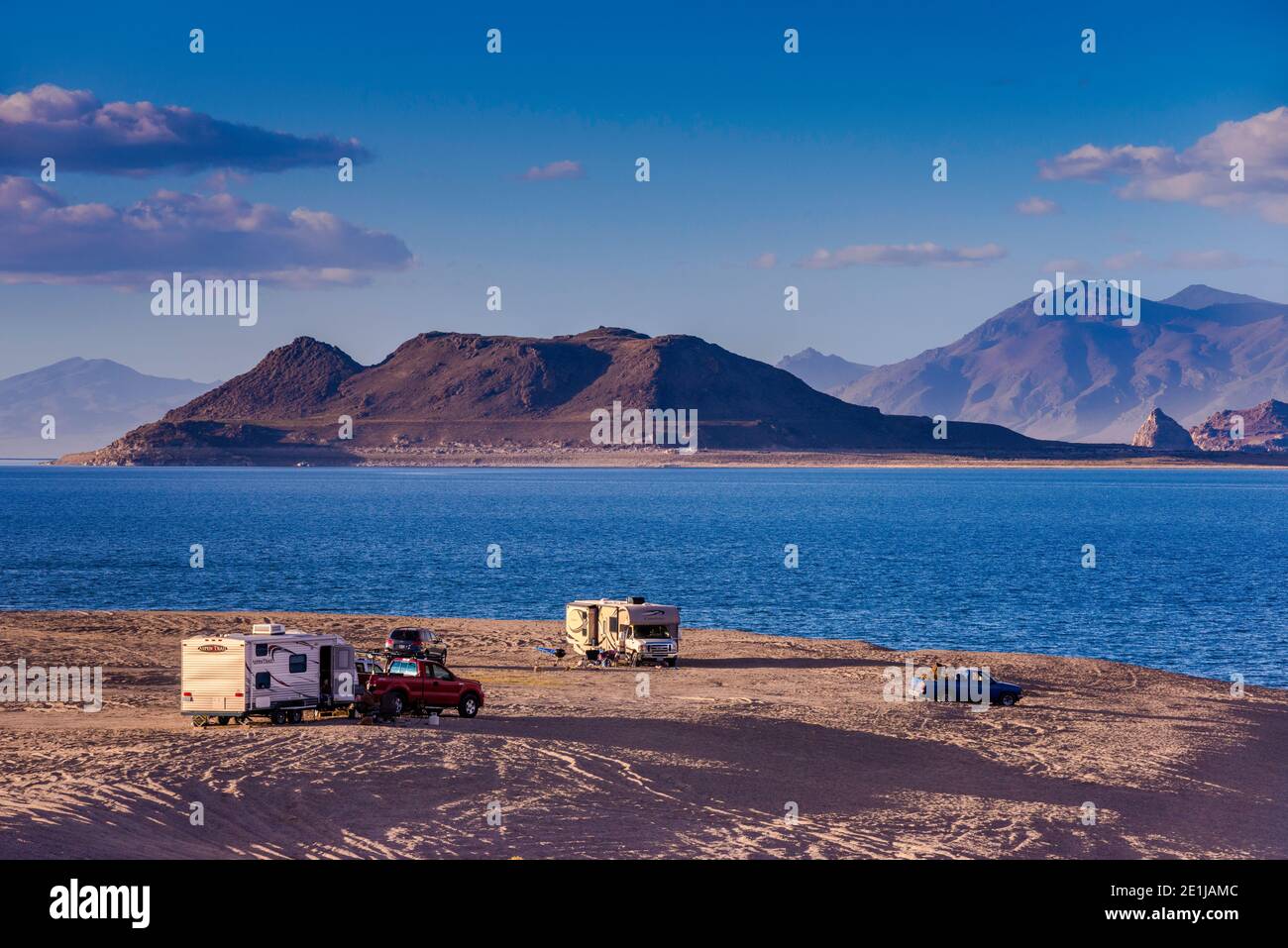Pyramid lake indian reservation hi-res stock photography and images - Alamy