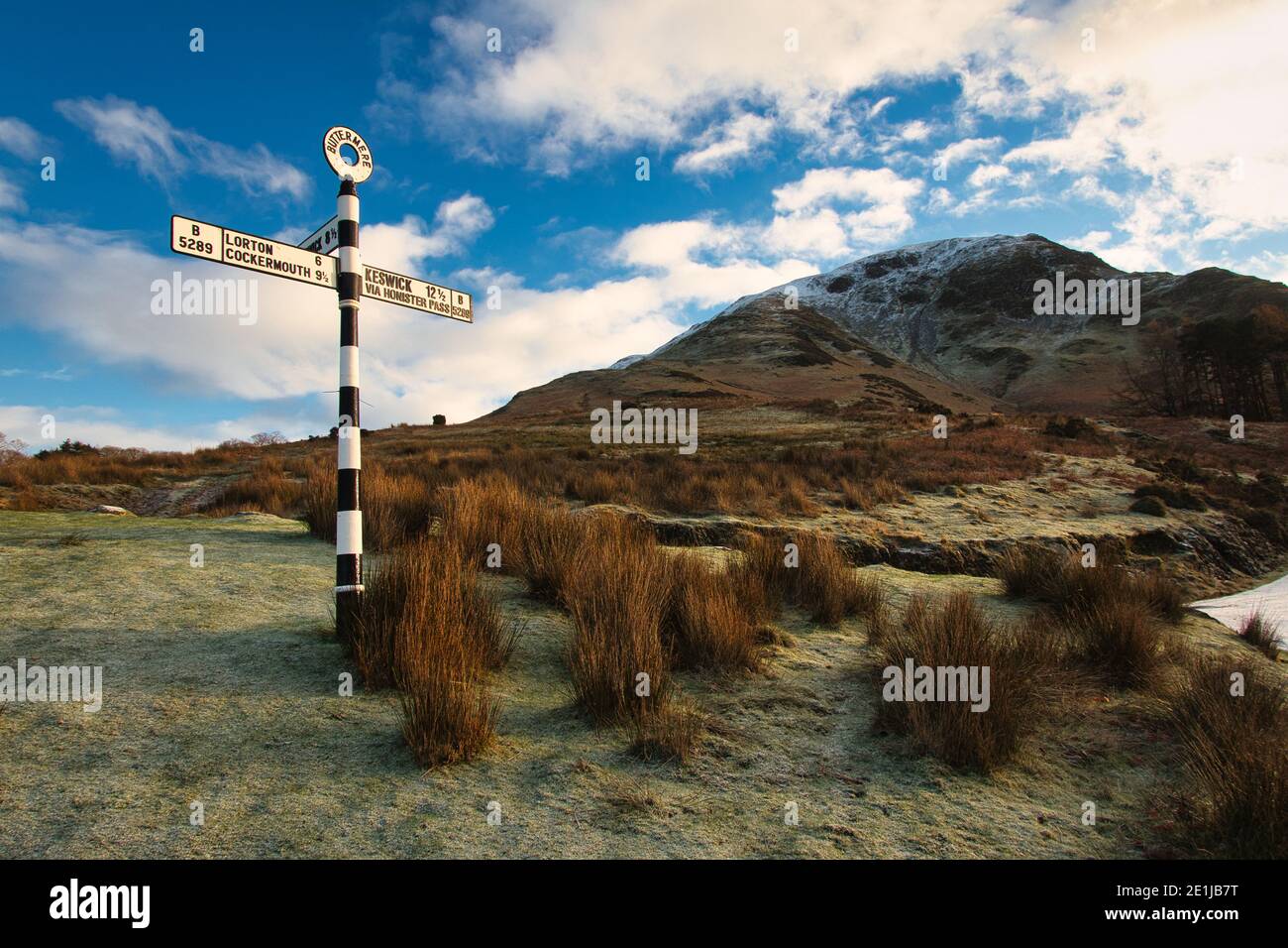 Buttermere signpost hi-res stock photography and images - Alamy