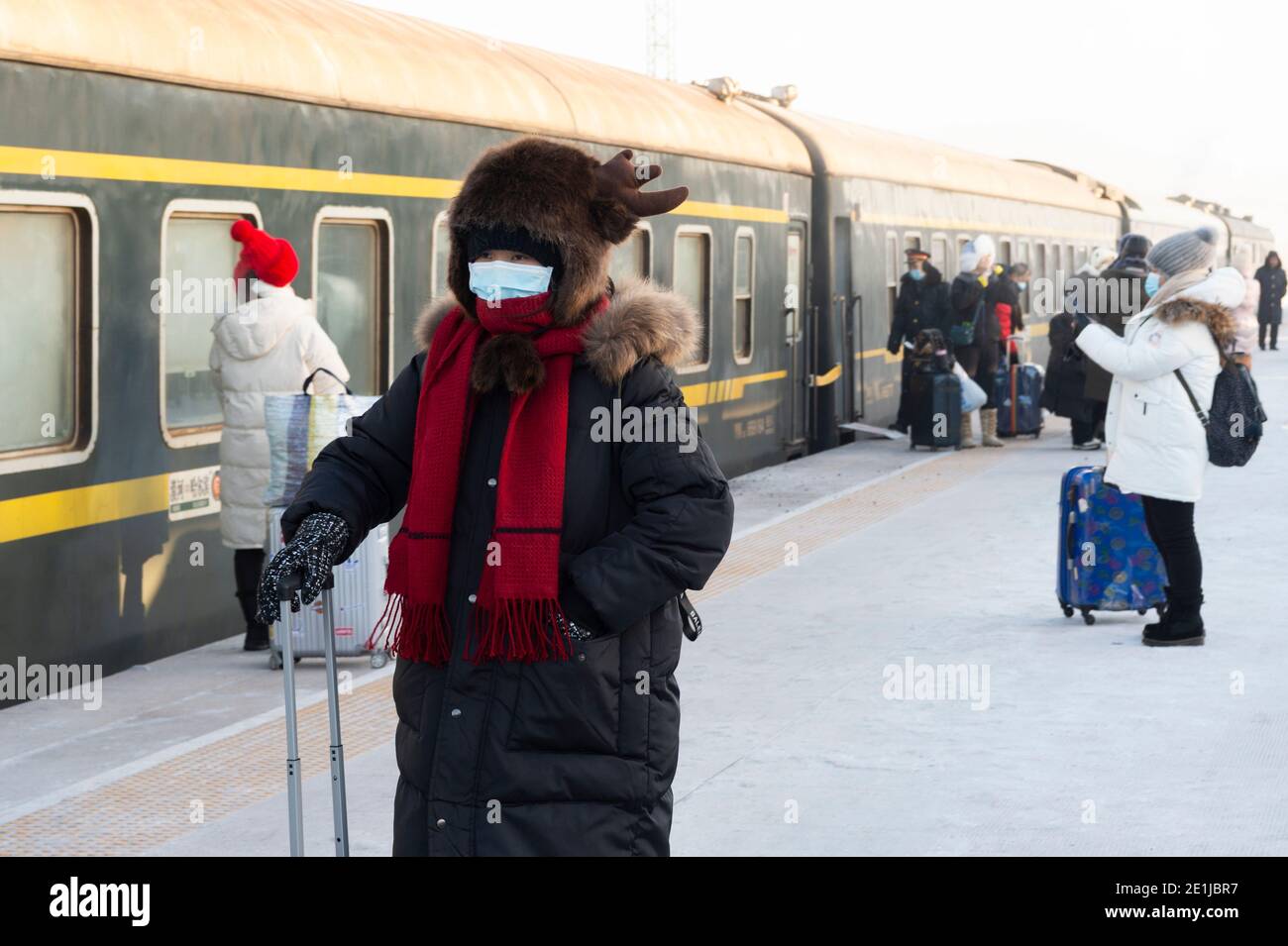 Passengers get off train hi-res stock photography and images - Alamy