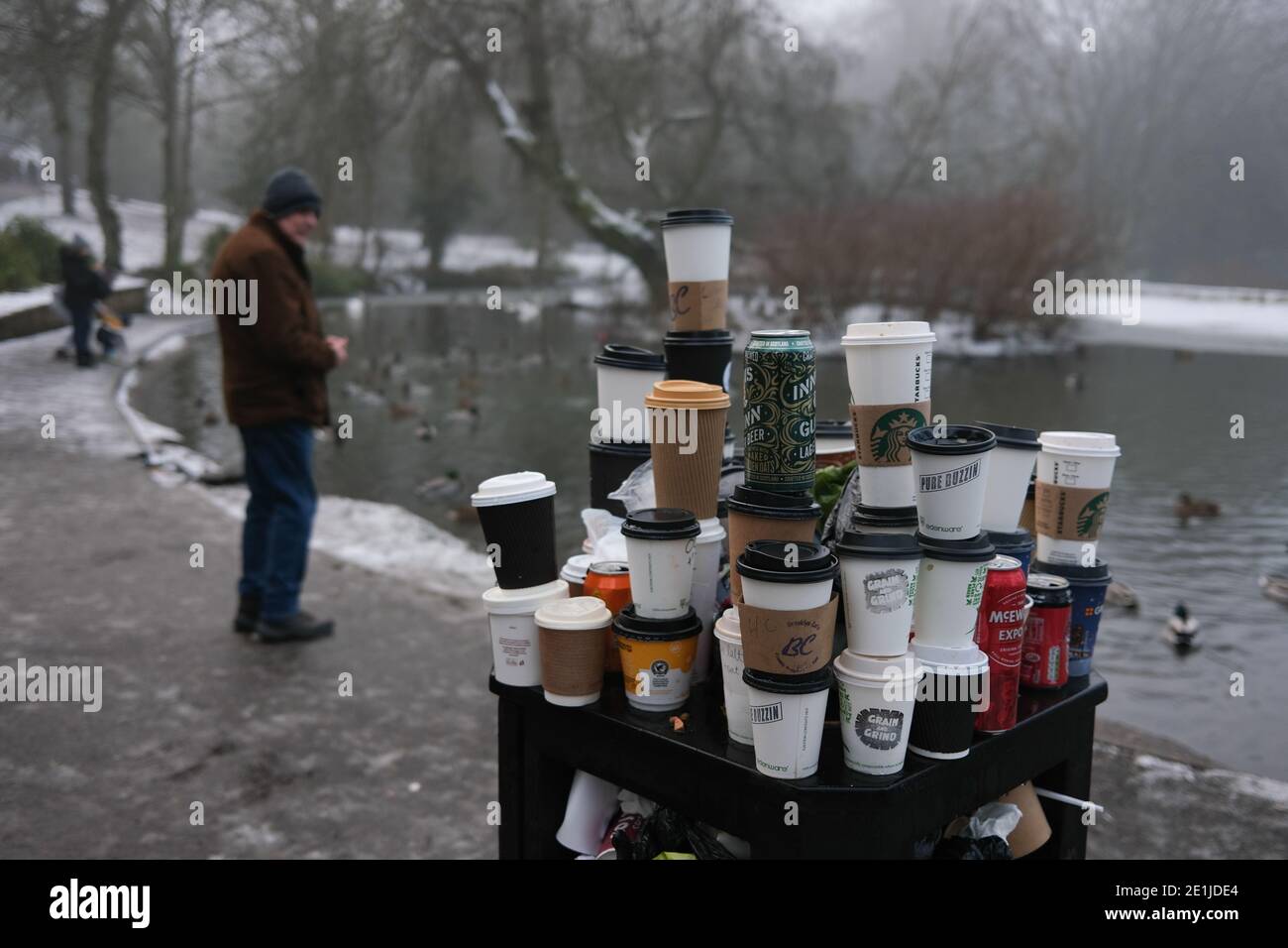 7 days of garbage hi-res stock photography and images - Alamy