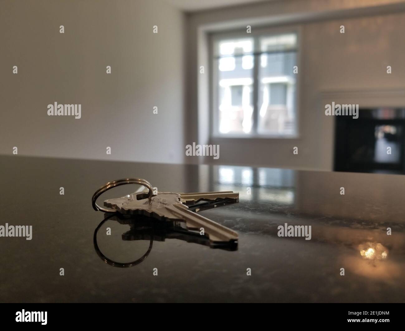House keys on table hi-res stock photography and images - Alamy