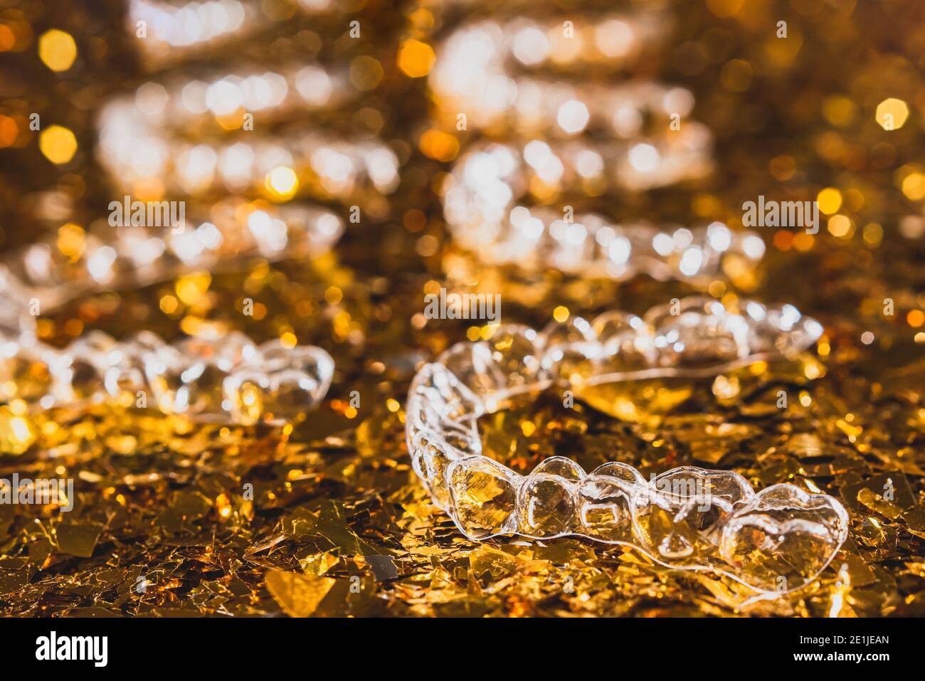 Gold teeth brace hi-res stock photography and images - Alamy