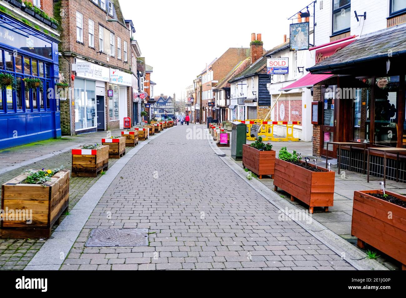 Leatherhead Surrey, London UK January 07 2021, Deserted Empty High ...