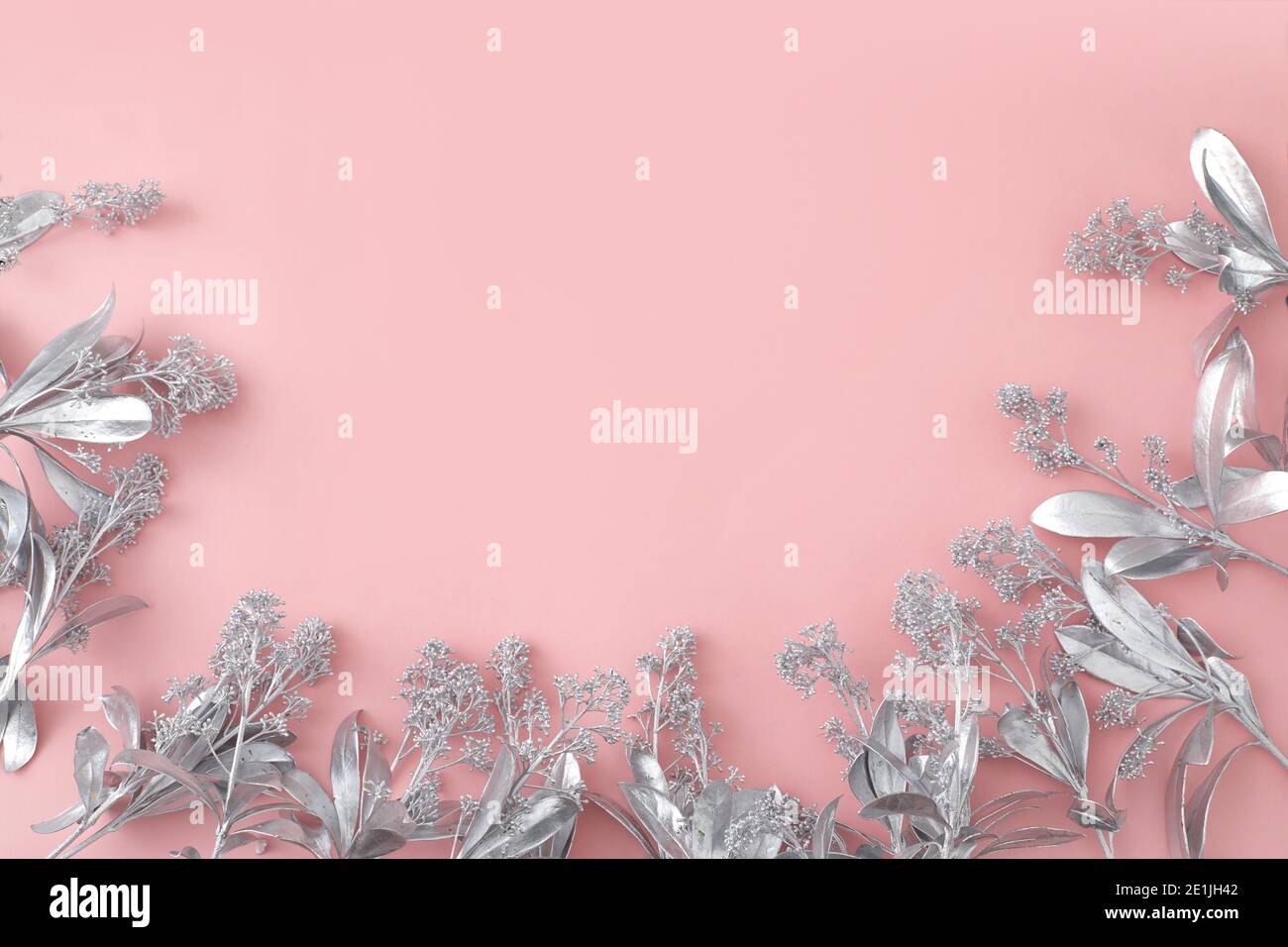 Silver floral background hi-res stock photography and images - Alamy