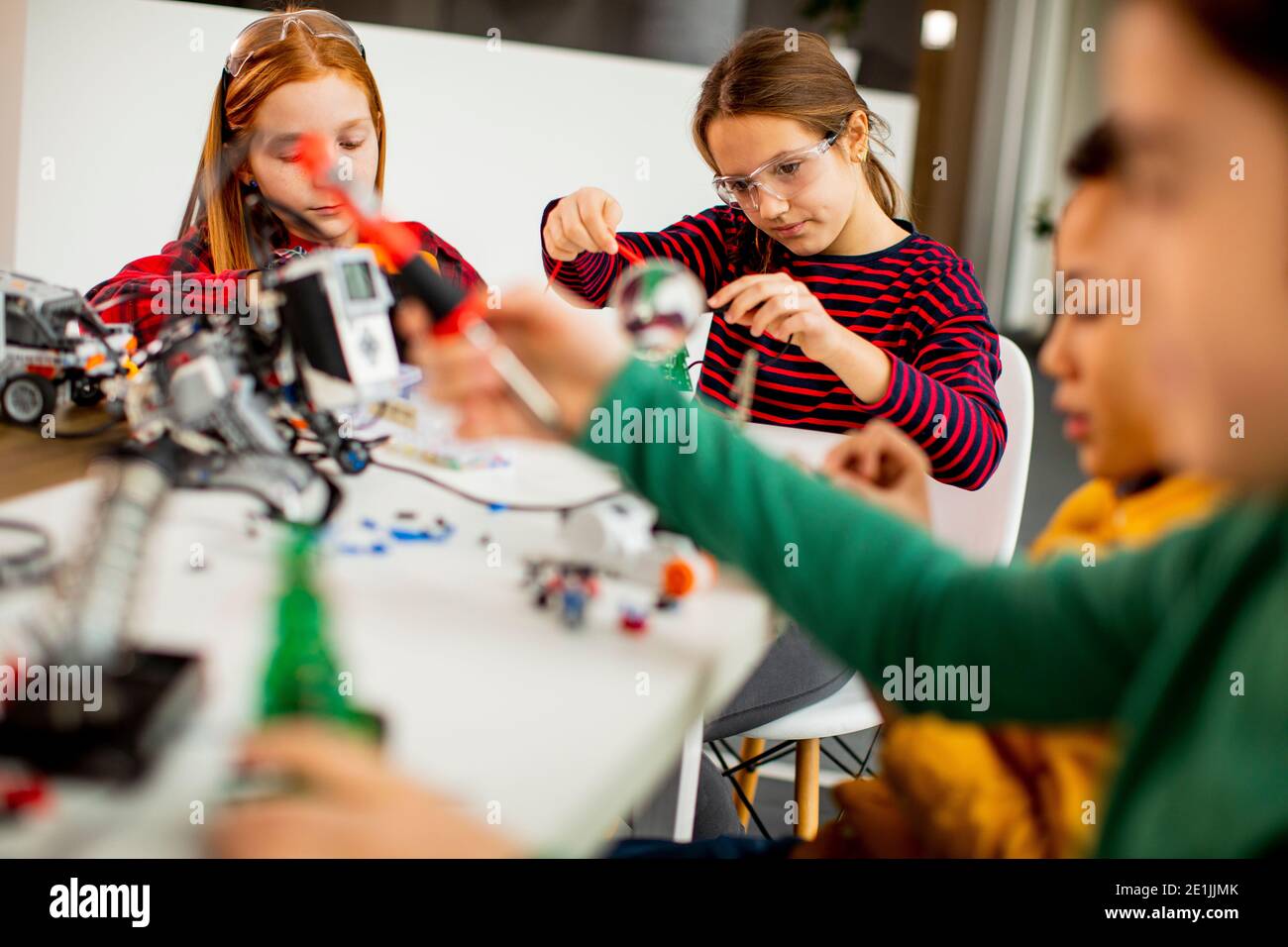 Group of robots hi-res stock photography and images - Alamy