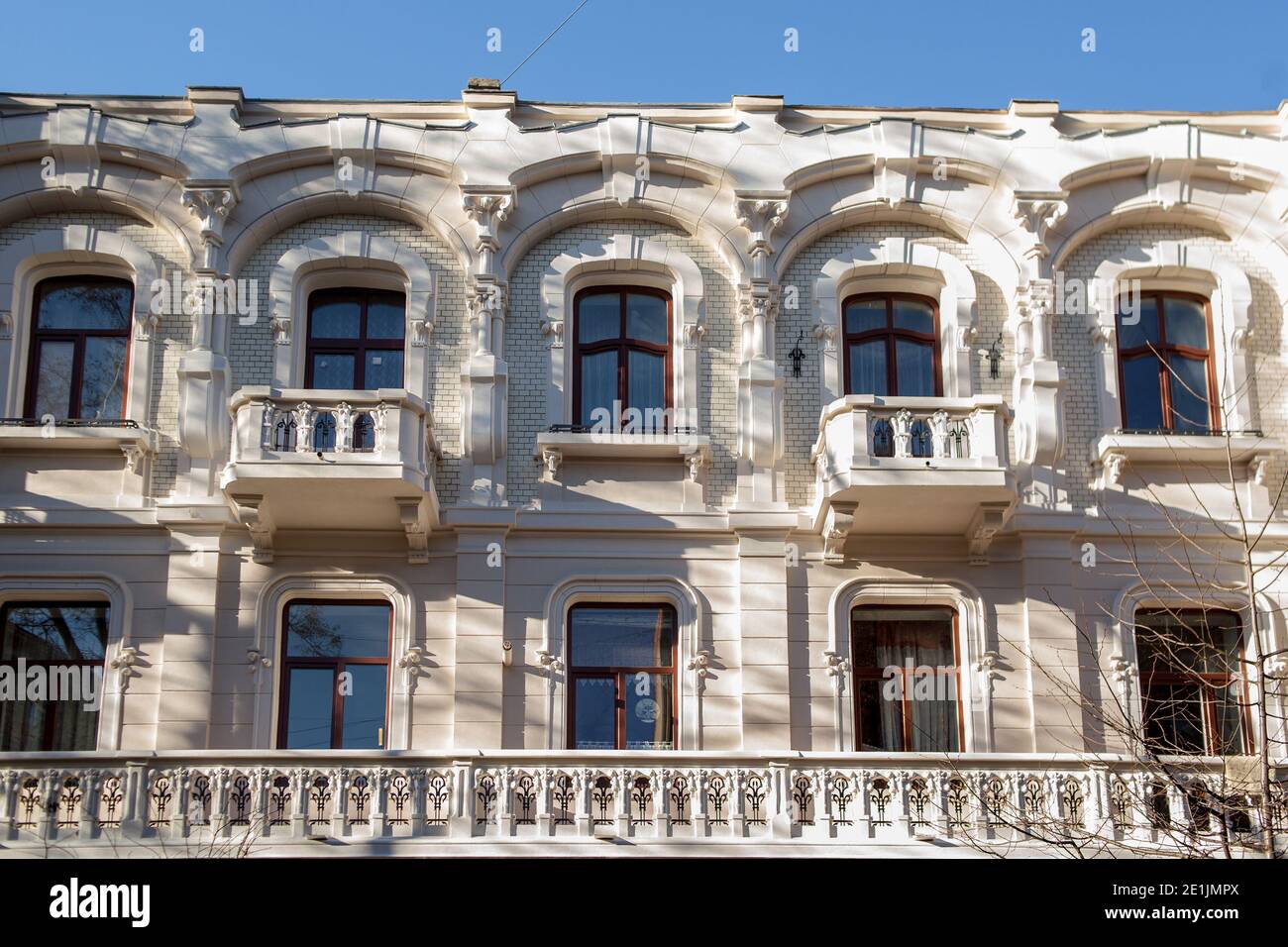 Beige brick house exterior front hi-res stock photography and images ...