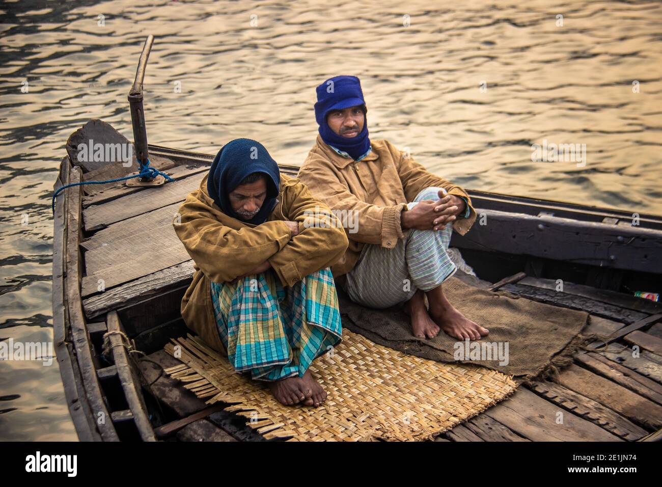 Two boatmen hi-res stock photography and images - Alamy