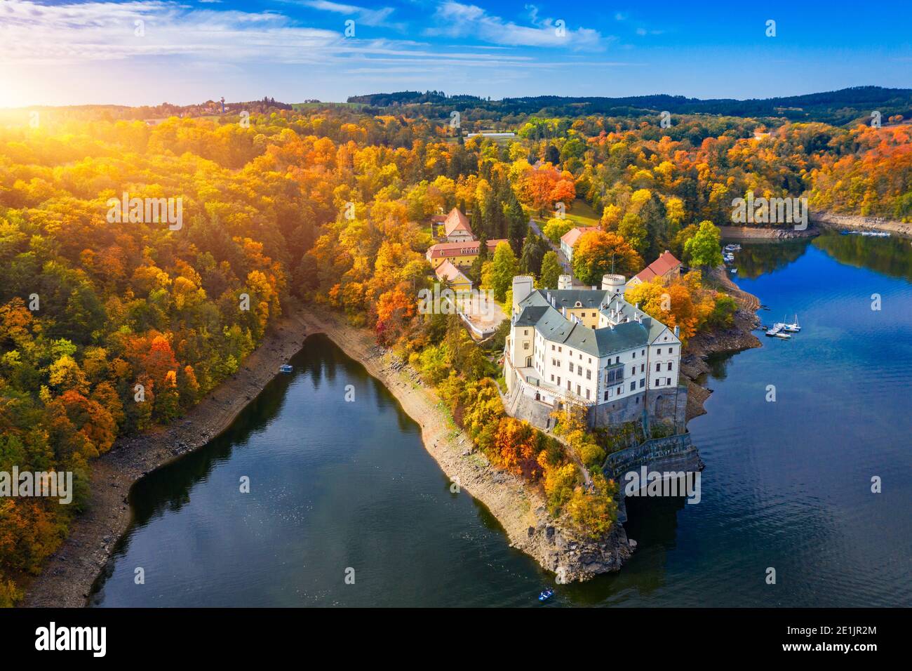Aerial view chateau Orlik, above Orlik reservoir in beautiful autumn ...