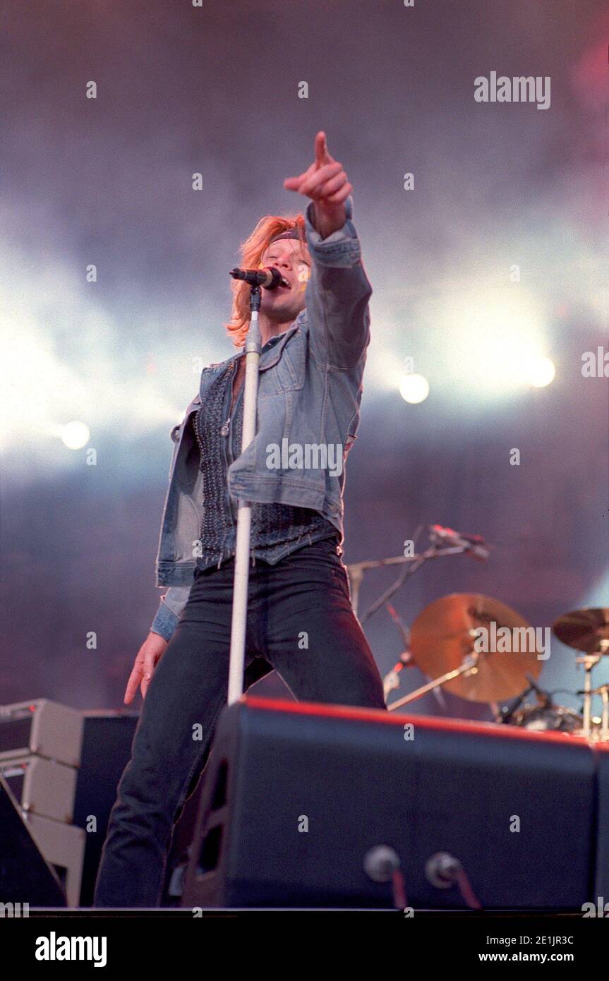 Jon bon jovi 1995 hi-res stock photography and images - Alamy
