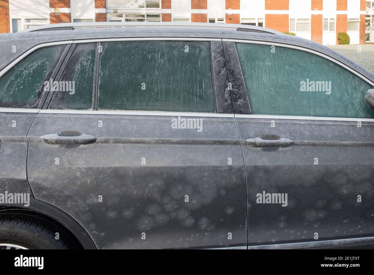 Frozen car window in cold weather spell Stock Photo - Alamy
