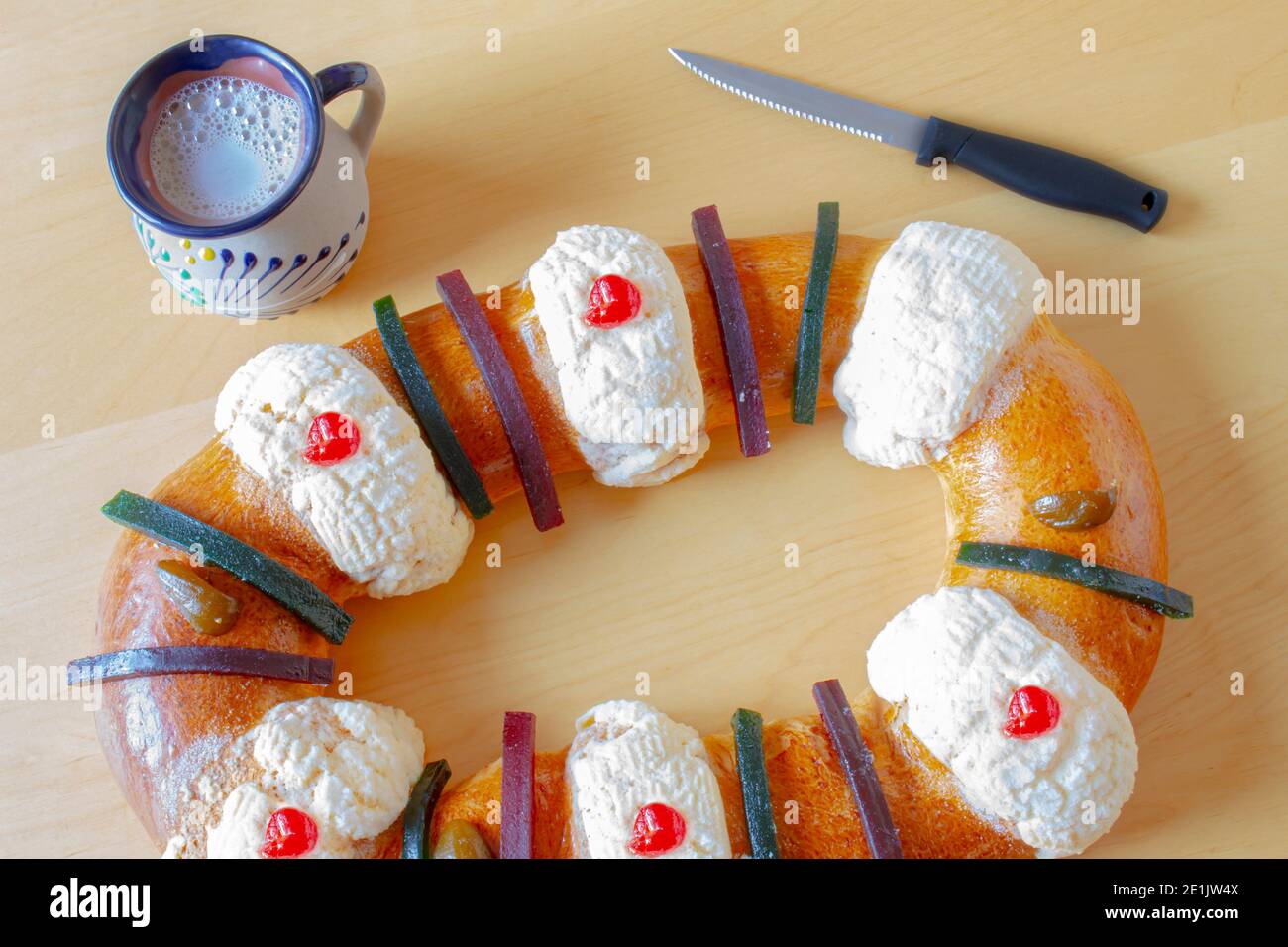 Twelfth night cake hi-res stock photography and images - Alamy