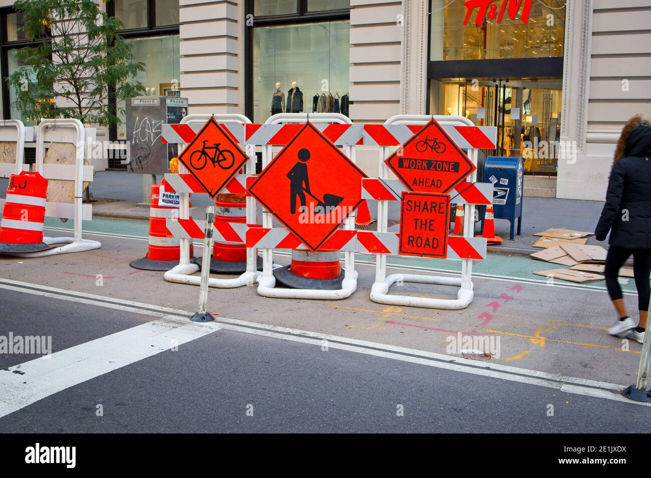 Road signs symbols hi-res stock photography and images - Alamy