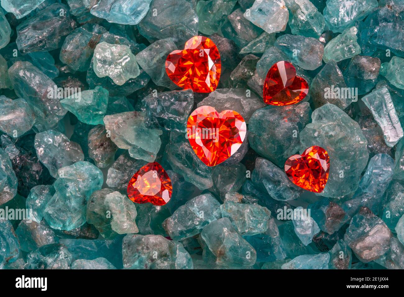 Blue topaz raw hi-res stock photography and images - Alamy