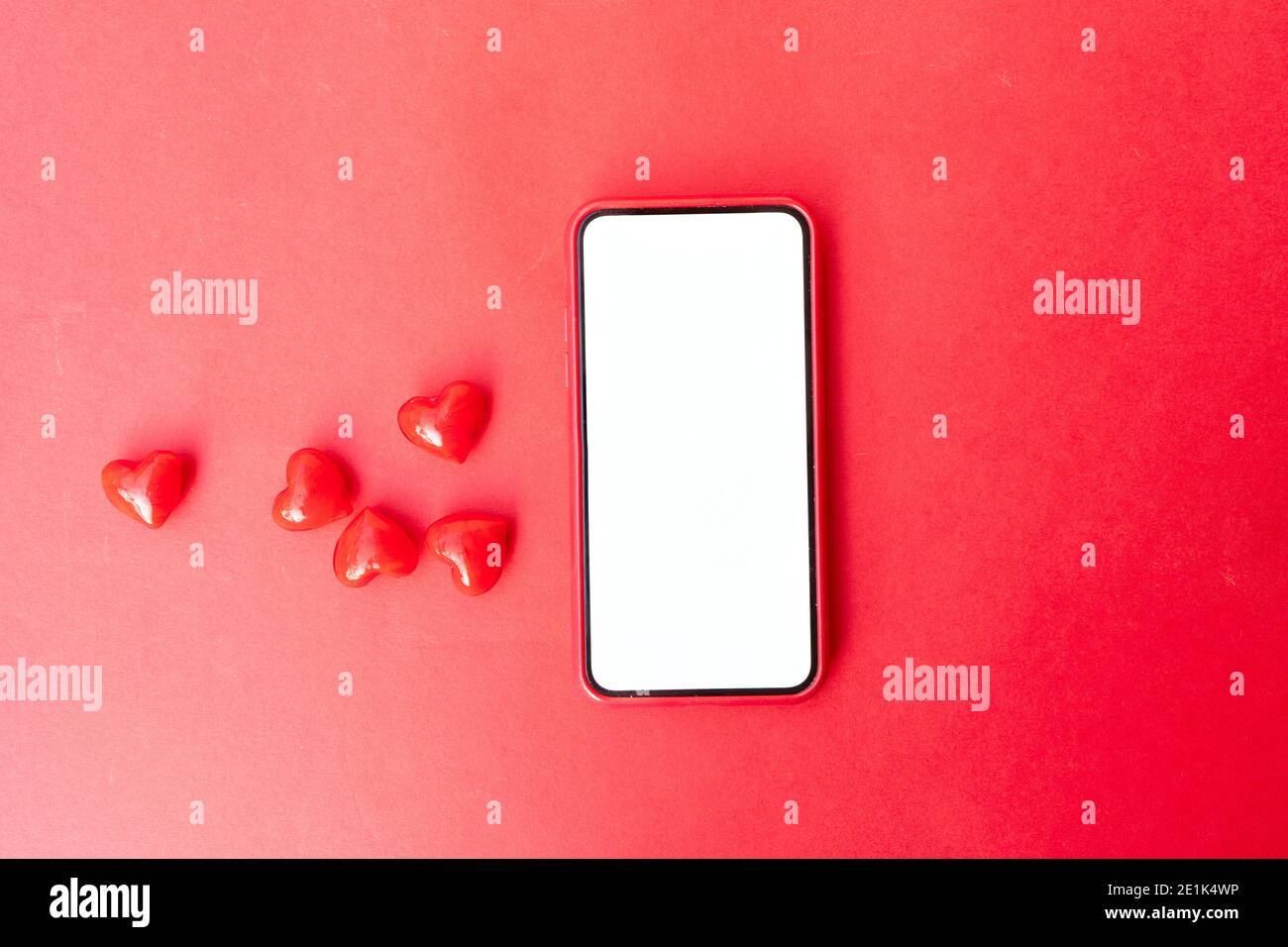 Phone with hearts hi-res stock photography and images - Alamy