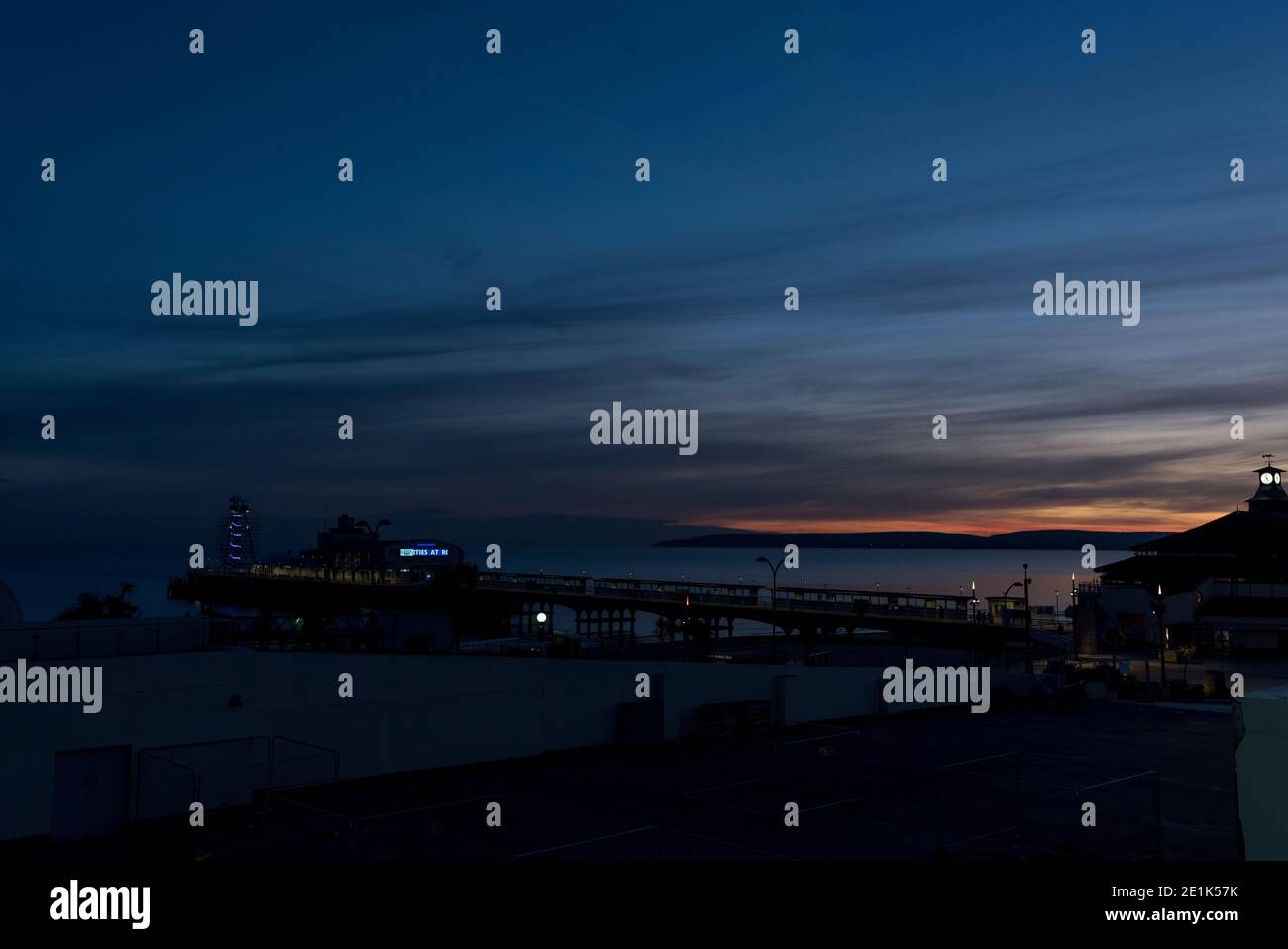 Bournemouth palm trees hi-res stock photography and images - Alamy