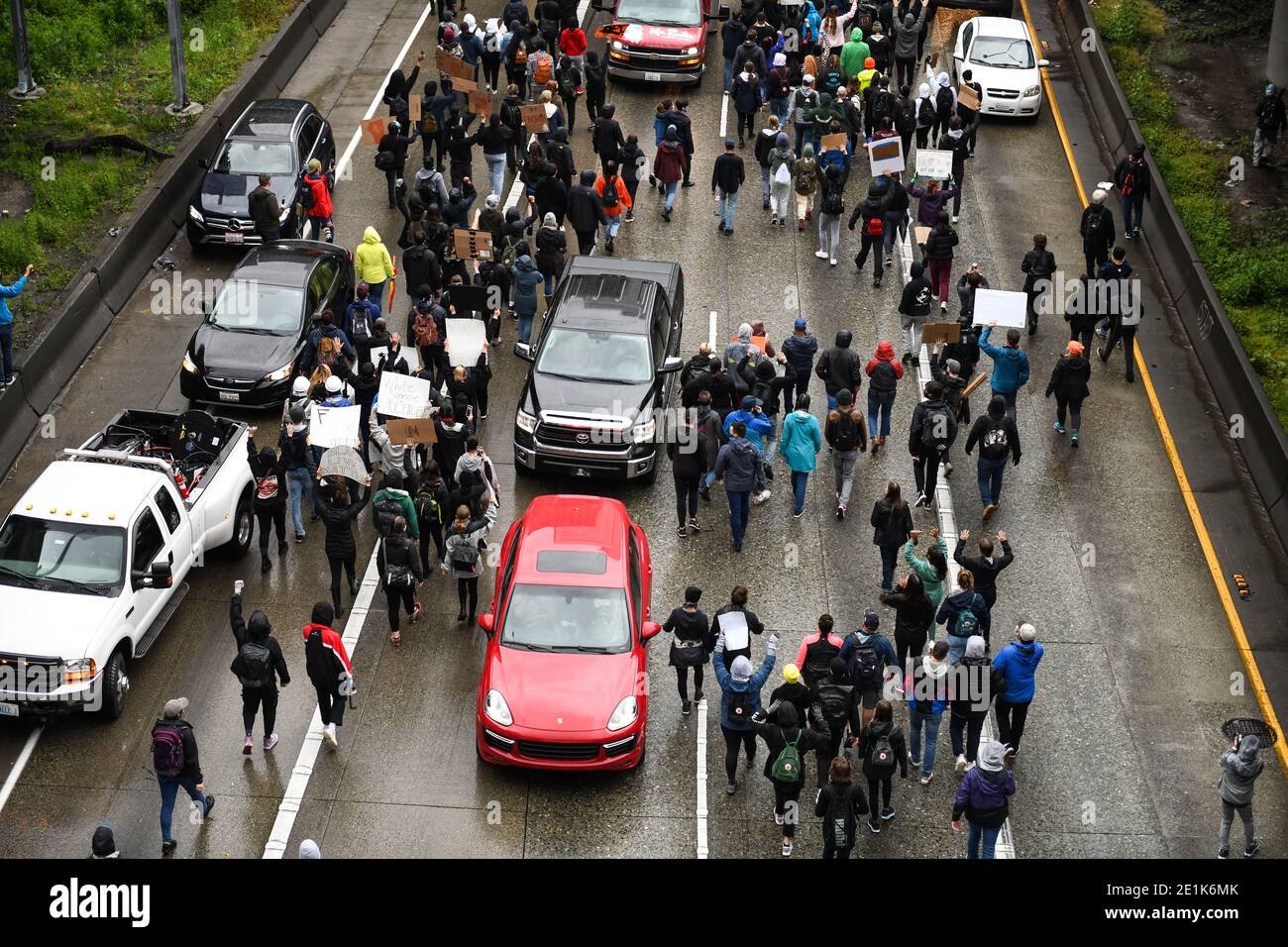 Seattle, USA. 30th May, 2020. Protestors flooding Interstate 5 shutting ...