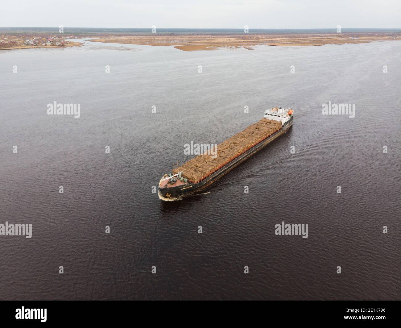 Timber carrier hi-res stock photography and images - Alamy