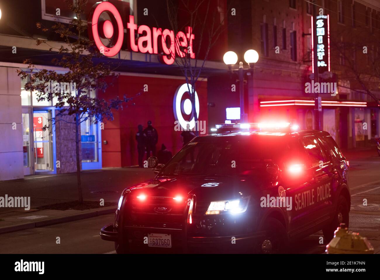 Seattle, USA. 4th Jan, 2021. Seattle Police outside the Pike street ...
