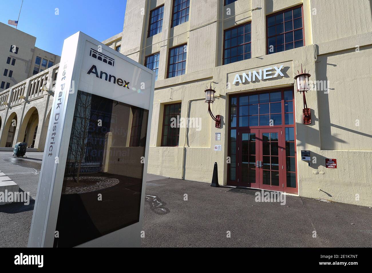 Terminal annex hi-res stock photography and images - Alamy