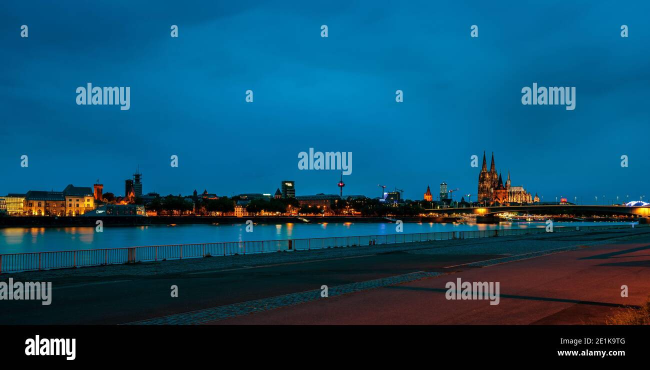 Cologne night life hi-res stock photography and images - Alamy