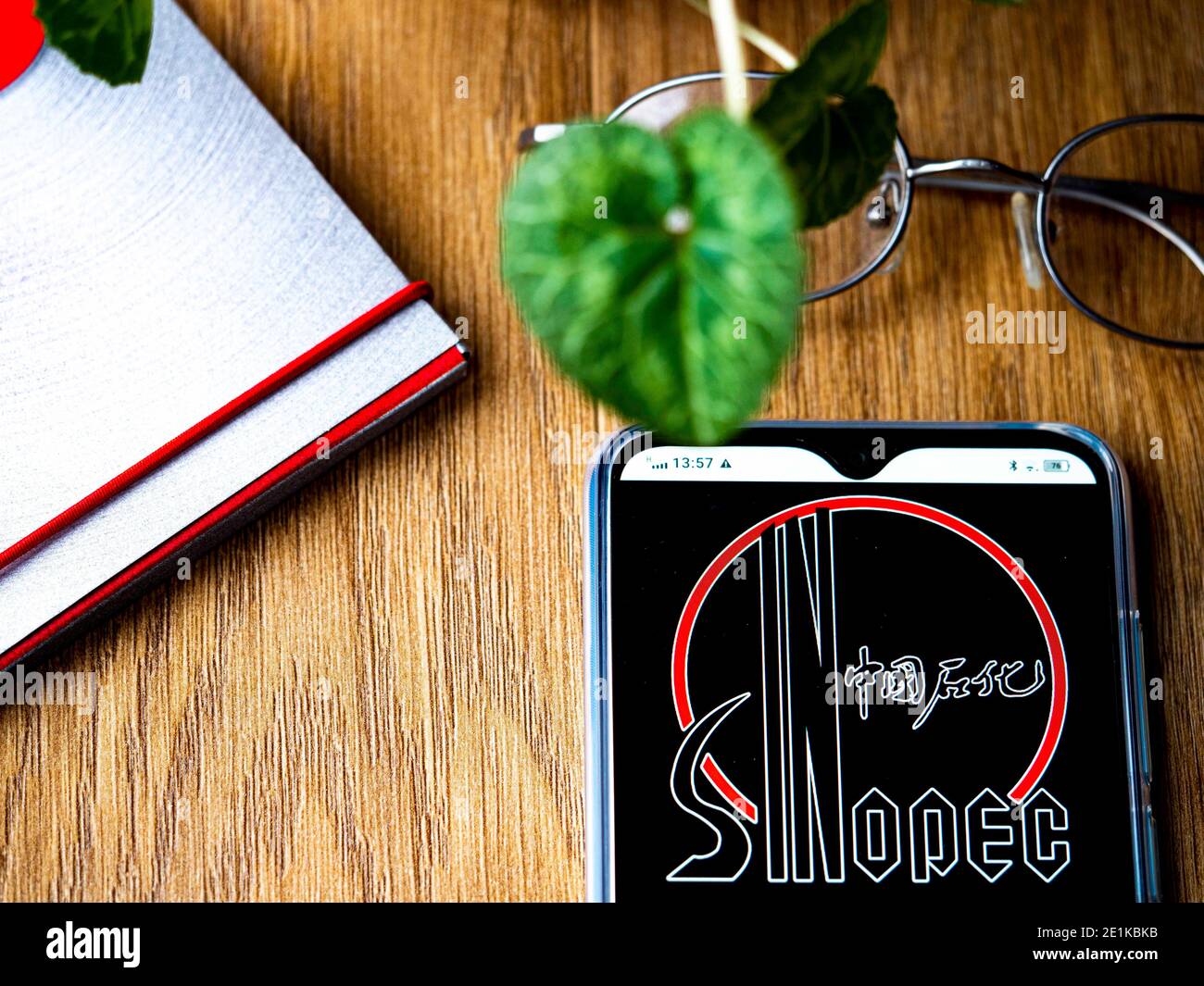 Sinopec logo hi-res stock photography and images - Alamy