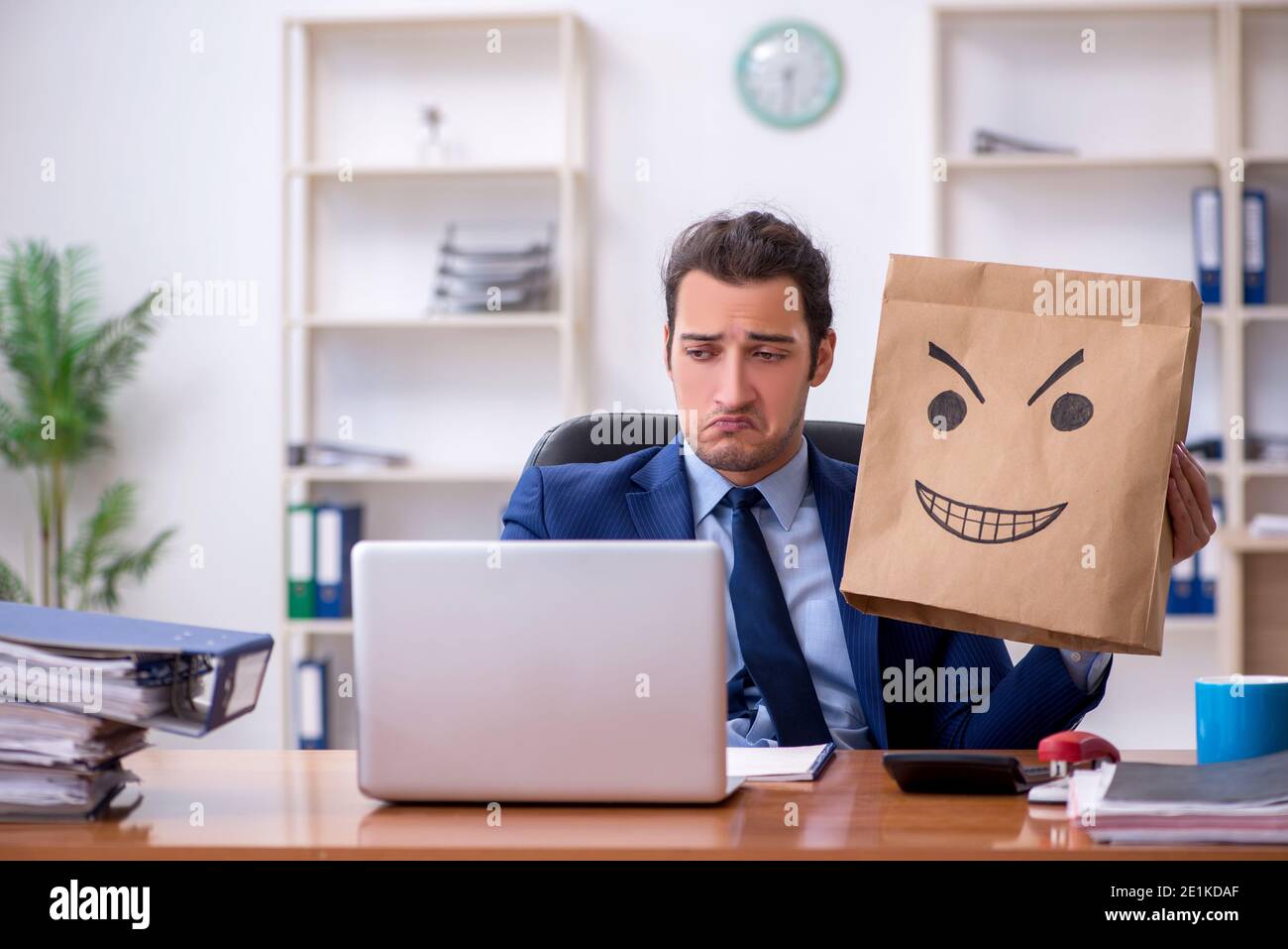 Emoticon head man long hi-res stock photography and images - Alamy