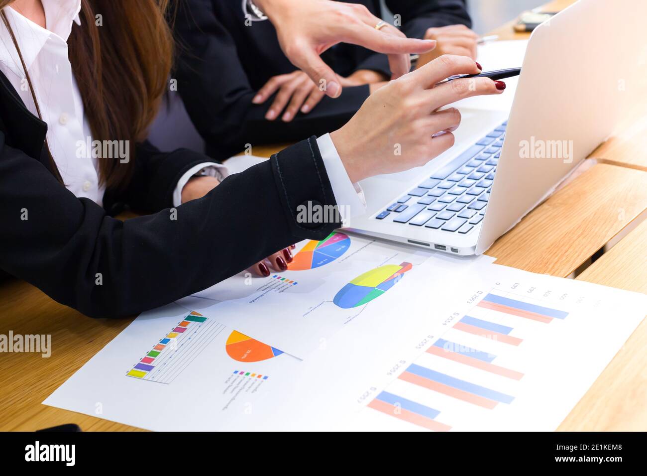 people point on screen of computer Stock Photo - Alamy