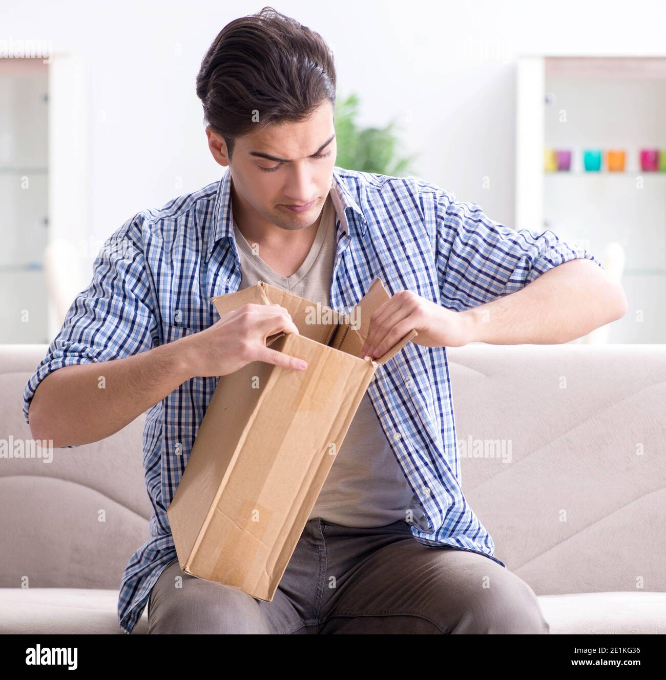 The man receiving empty parcel with stolen goods Stock Photo - Alamy