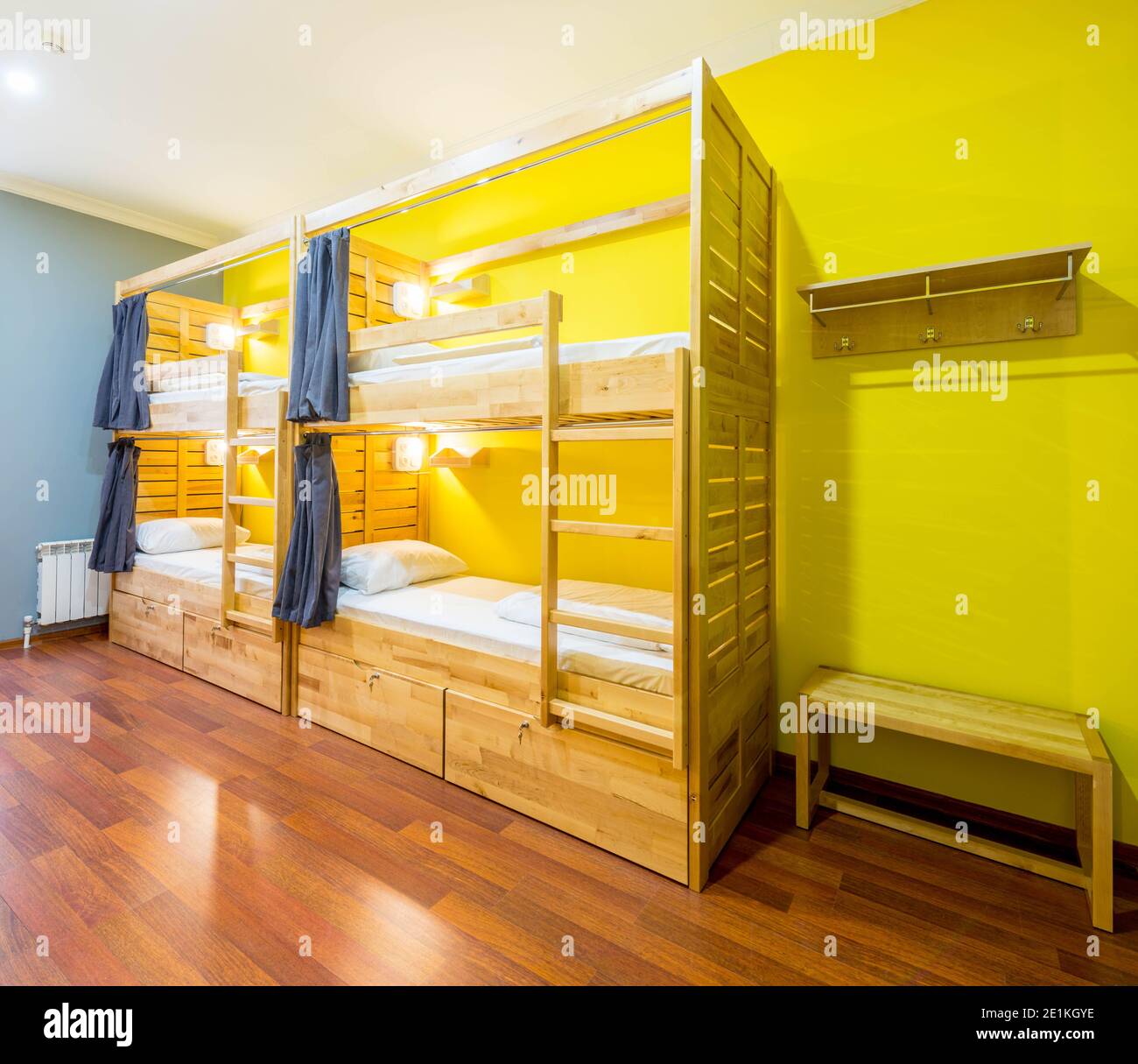 College bedroom twin hi-res stock photography and images - Alamy