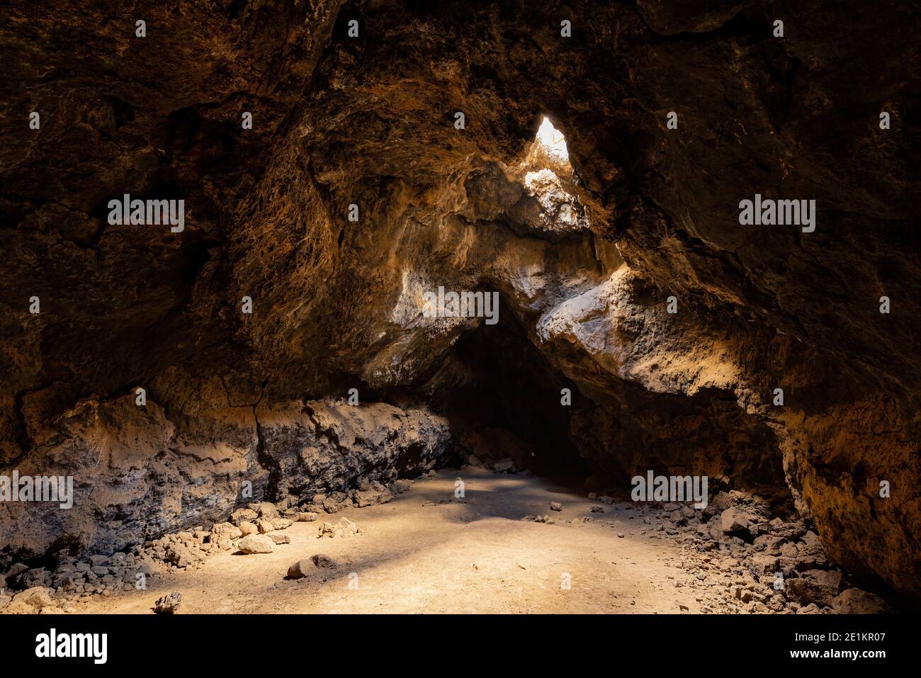 Beautiful landscape around the Mojave Desert Lava Tube at California ...