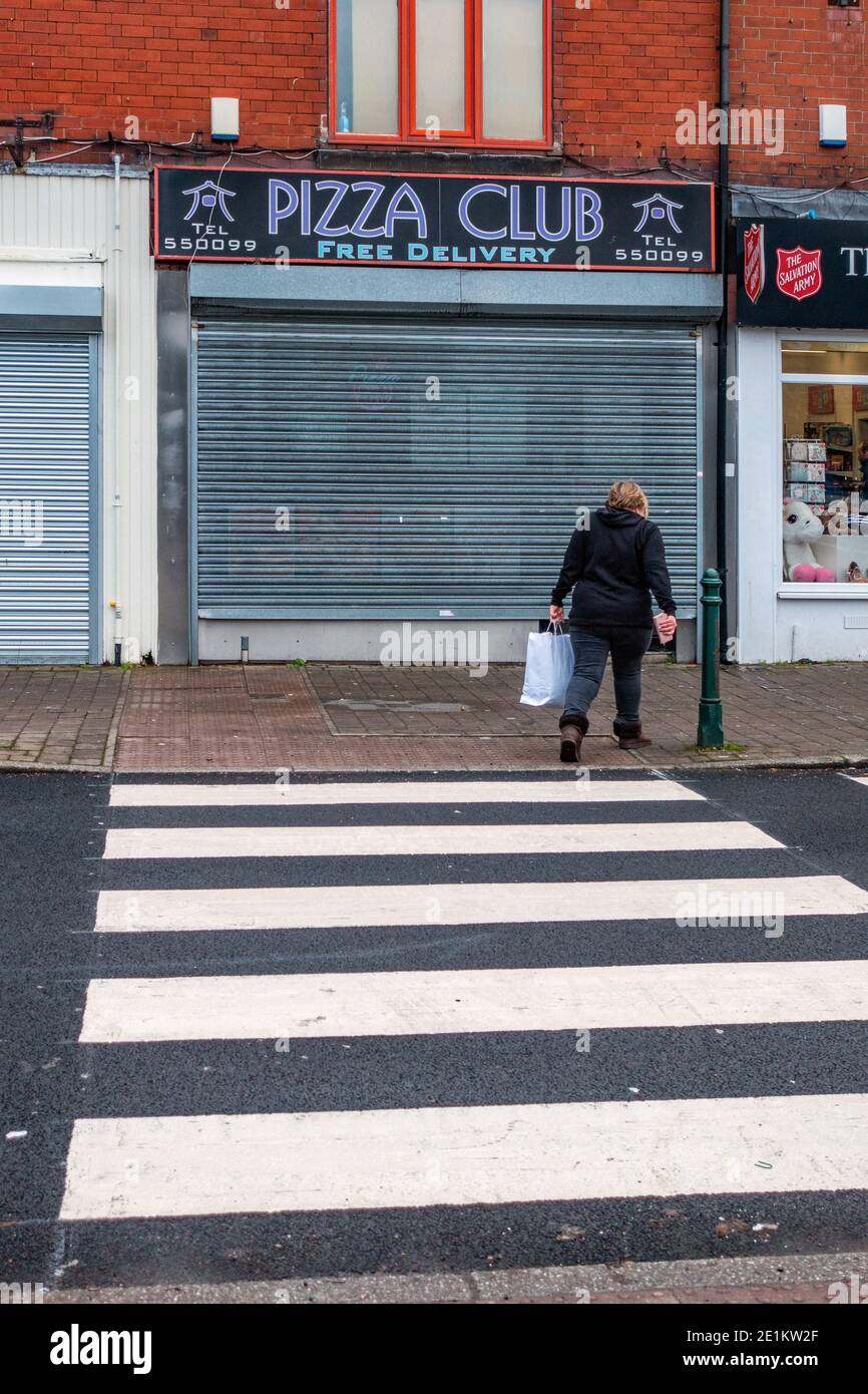 Lady crossing a road hi-res stock photography and images - Alamy