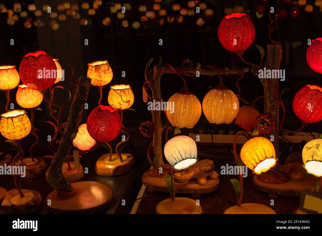 Korean traditional lamp hi-res stock photography and images - Alamy