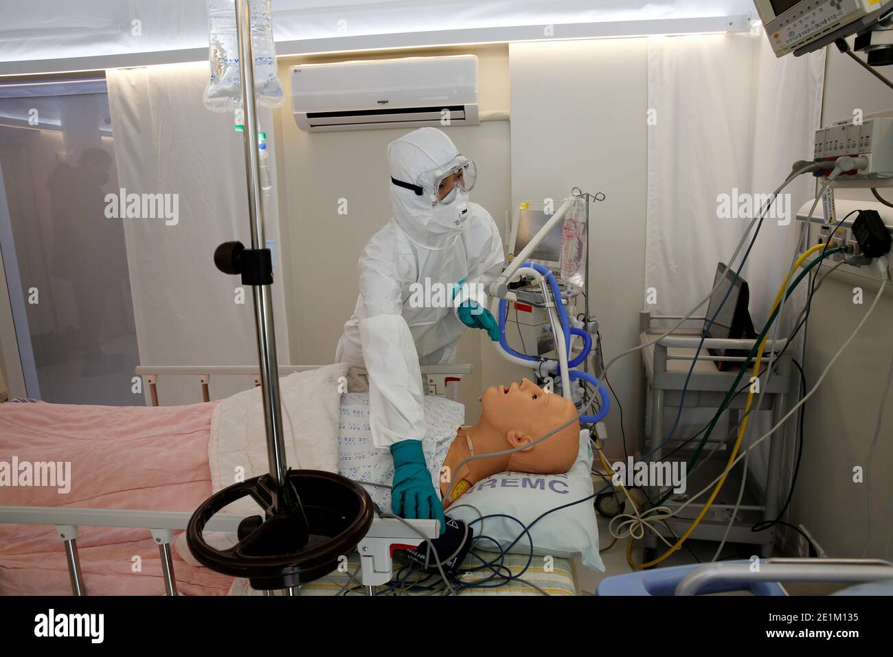 Hospital module hi-res stock photography and images - Alamy