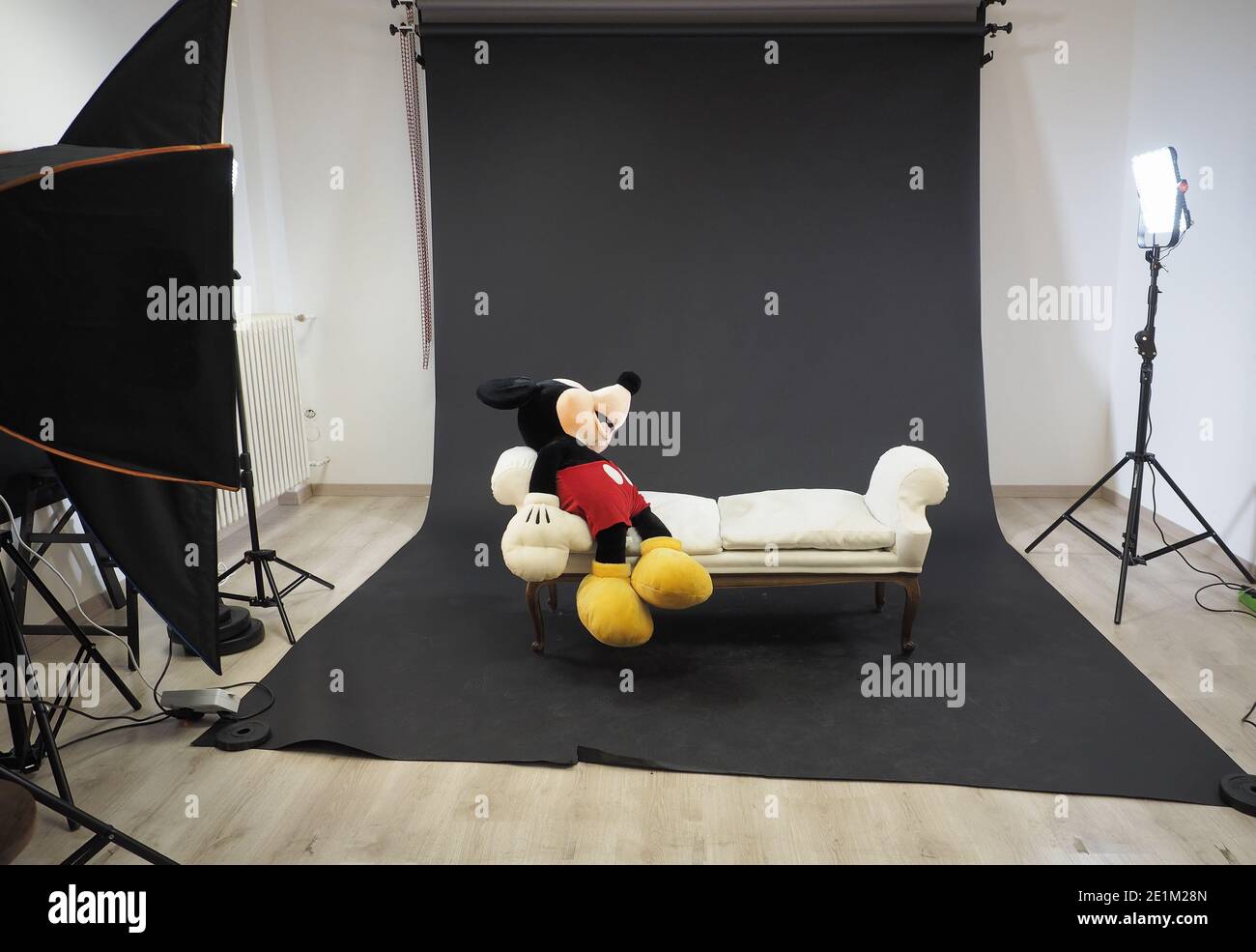 Happy mouse cartoon hi-res stock photography and images - Alamy