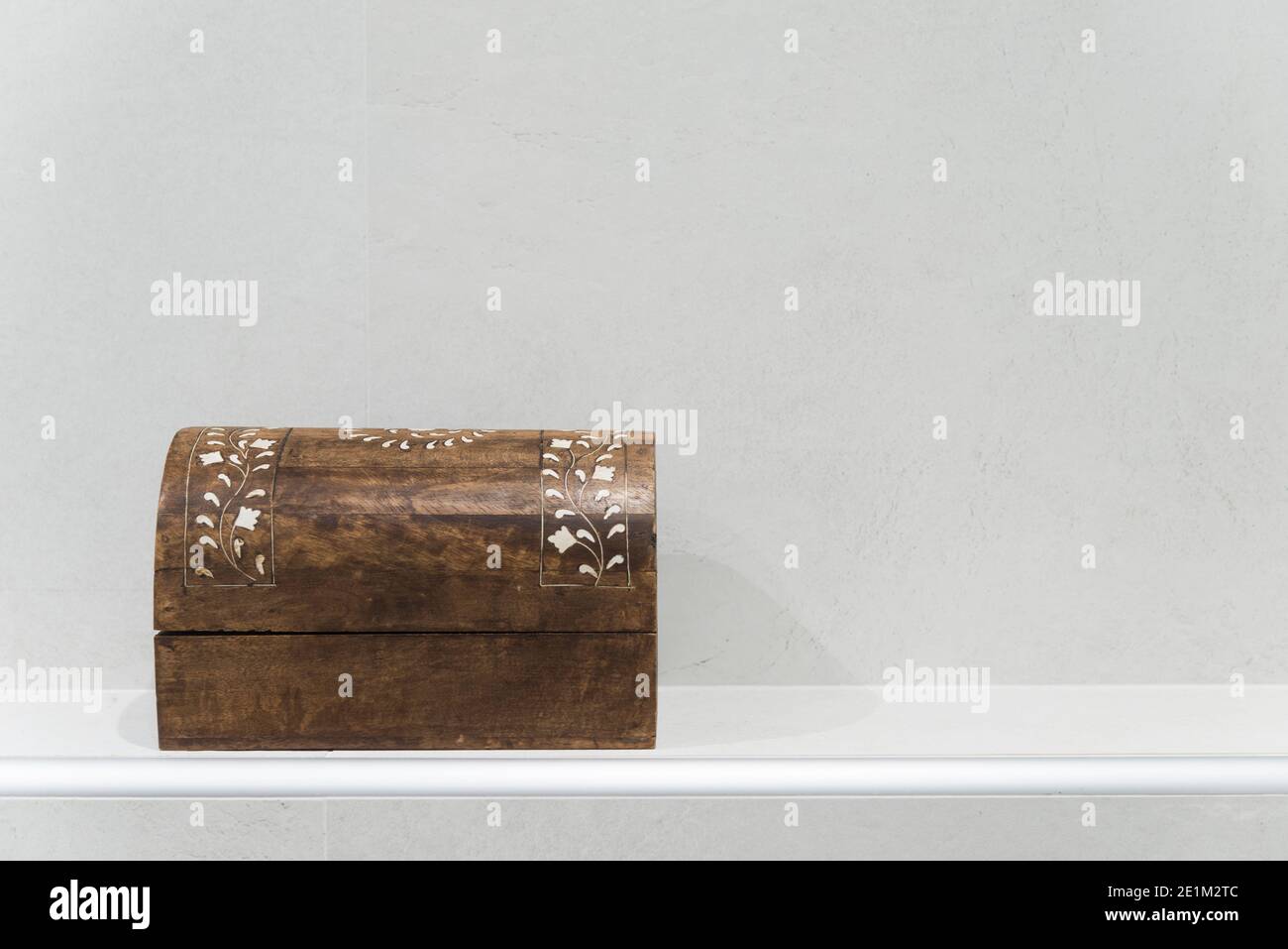 Chest close up hi-res stock photography and images - Alamy