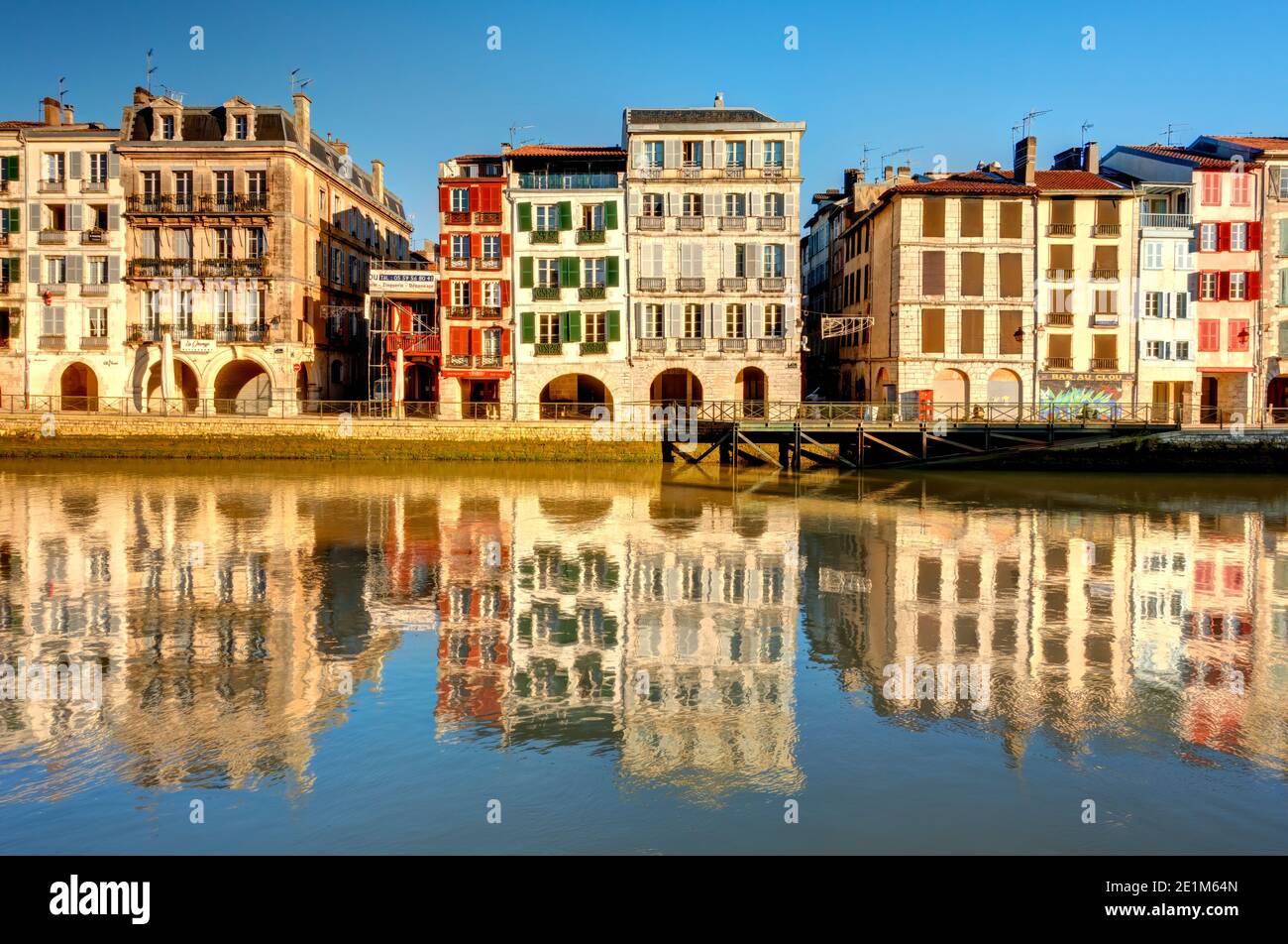 Bayonne adour hi-res stock photography and images - Alamy