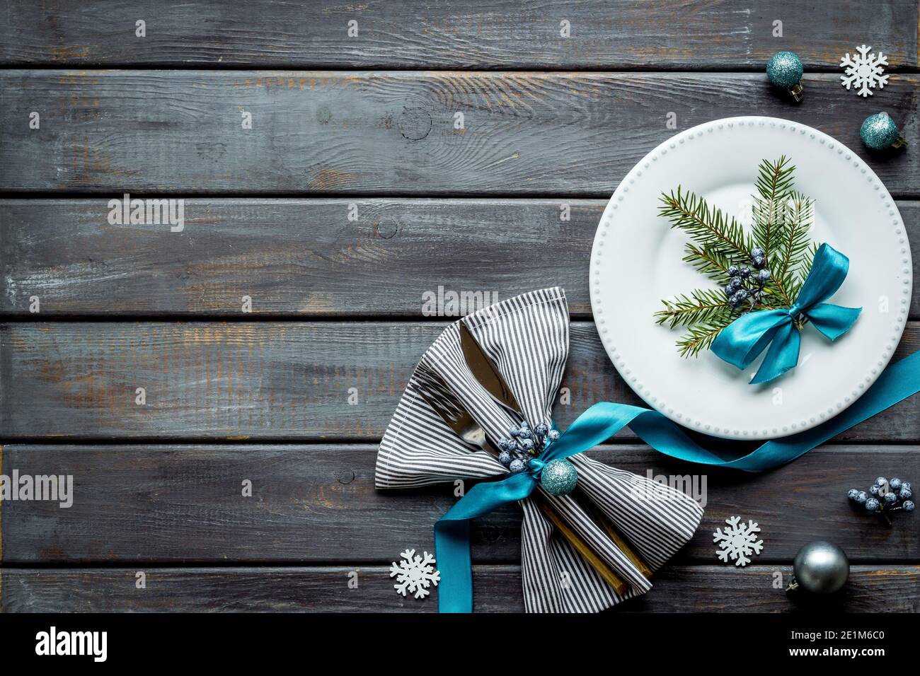 Christmas dinner background. Table setting top view Stock Photo - Alamy