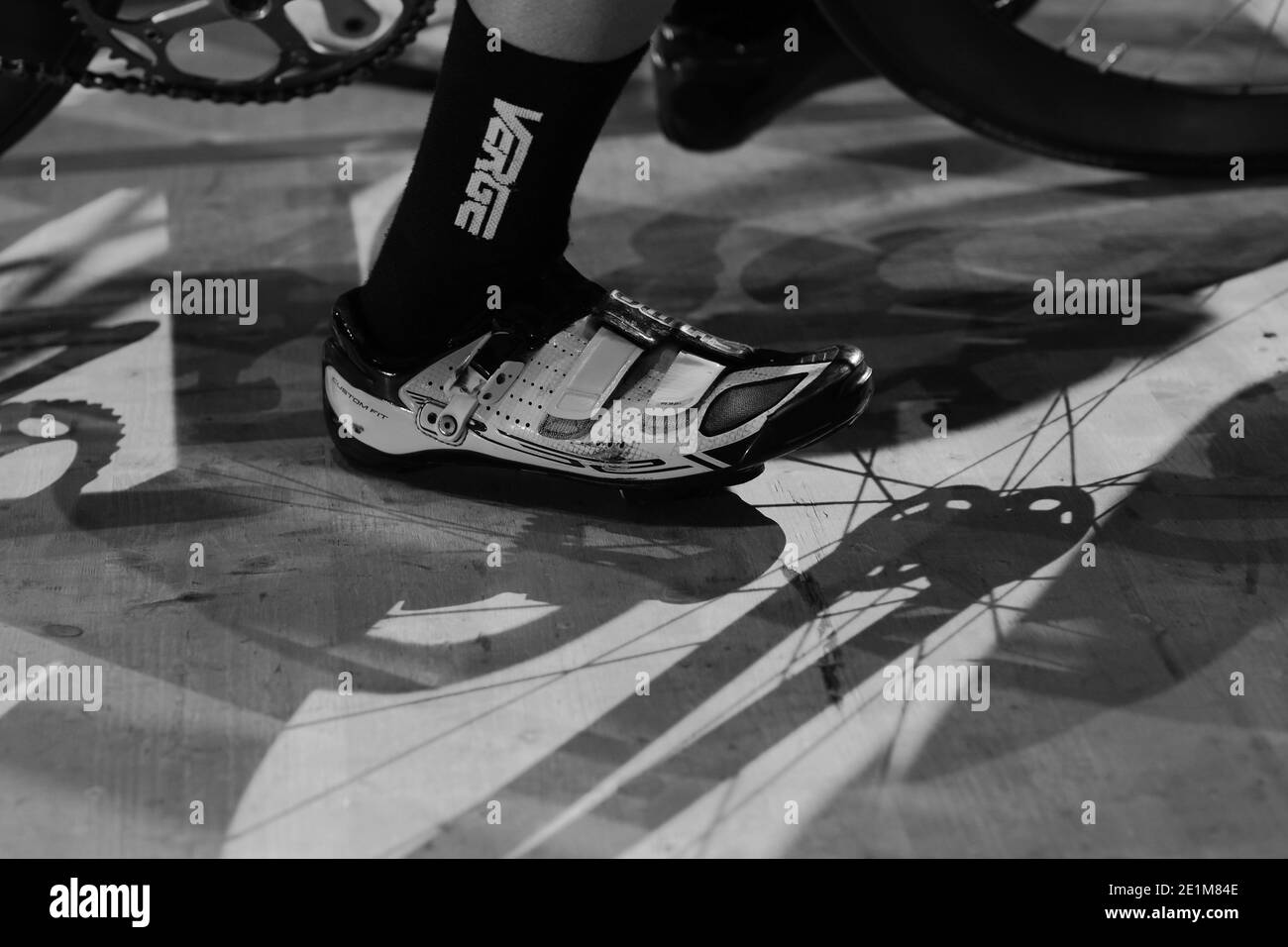 Track cyling hi-res stock photography and images - Alamy