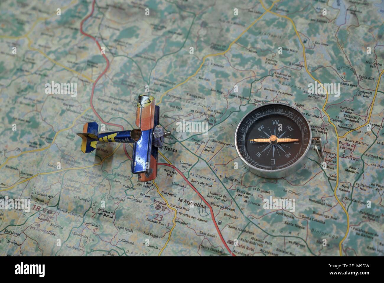 Airplane symbol hi-res stock photography and images - Alamy