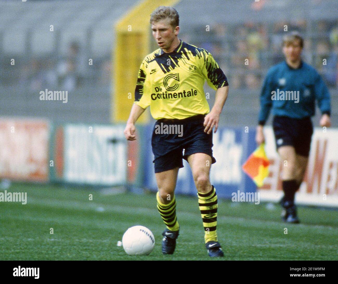1994 26 matchday hi-res stock photography and images - Alamy