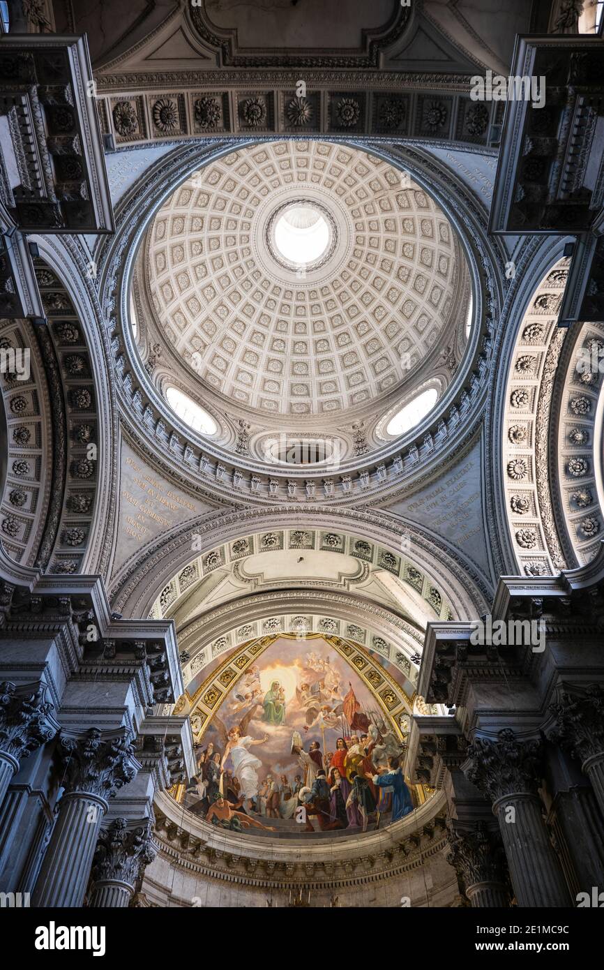 Santa Maria in Campitelli interior, ceiling with dome and apse in High ...