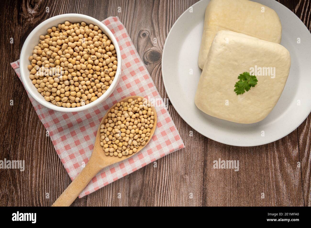 Whole fresh tofu and soy bean. full depth of field. vegan food concept ...