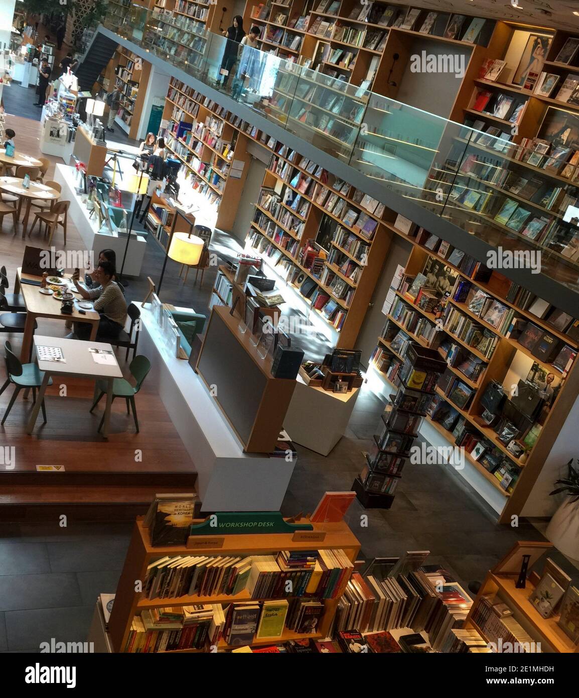 Shop room hi-res stock photography and images - Alamy